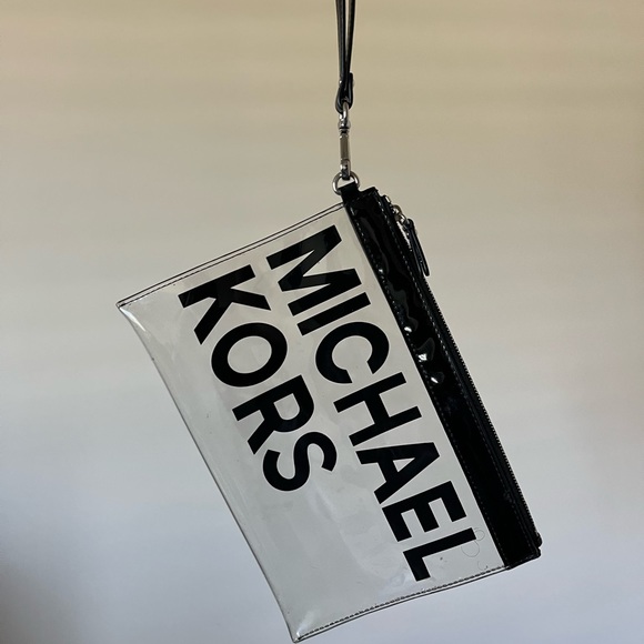 Michael Kors | Bags | Micheal Kors Wallet Lightly Worn Clear Color ...